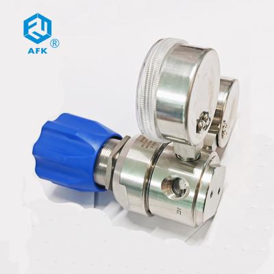 China Jointless Stainless Steel Pressure Regulator 3000Psi Double Gauge PCTFE for sale
