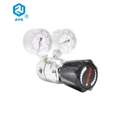 China 3000 PSI 2-Stage Stainless Steel Pressure Regulator with 0.08 Cv for Oxygen CO2 High Flow Applications for sale