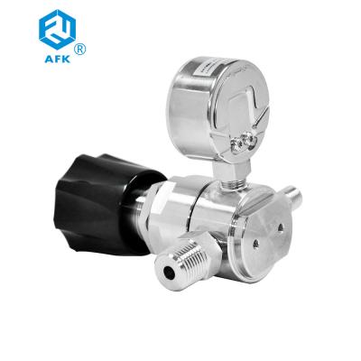China 316 Stainless Steel Gas Pressure Regulator Single Stage Diaphragm Silver Color for sale