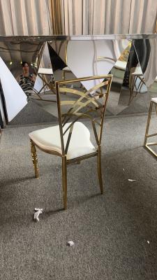 China WENDING Gold Radial Arc-Bar Backrest Banquet Chair – Back-Detail Ornate Wedding Chair for sale