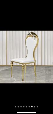China WENDING Gold S-Curve Crown-Top Royal Wedding Dining Chair – Ornate Baroque Banquet Chair for sale