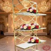 China WENDING Gold Frame Wave Lattice Tall Wedding Display Rack – White Shelf Floral Stand for sale