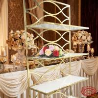 China WENDING Gold Frame Wave Lattice Tall Wedding Display Rack – White Shelf Floral Stand for sale