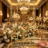 China WENDING Gold Staggered Tetris Multi-Shelf Wedding Display Rack – Asymmetric Event Stand for sale