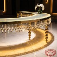 China WENDING Gold Crescent Crystal-Pendant Banquet Table – Mirror Glass Top Wedding Stage Table for sale