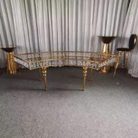 China WENDING Gold Crescent Crystal-Pendant Spindle-Leg Banquet Table – European Opulent Wedding Table for sale