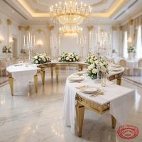 China WENDING Gold Crescent Moon Fretwork-Skirt Banquet Dining Table – Chinese Luxury Wedding Table for sale