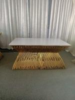 China WENDING Gold Fountain Tube-Bundle Base Marble-Top Dining Table – Sculptural Hotel Table for sale