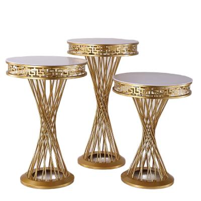 China Wedding Jane Luxury Wedding Cake Stands – Metal & Acrylic Top for sale
