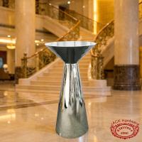 China WENDING Silver Mirror Funnel-Shape High-Top Cocktail Bar Table – All-Metal Trumpet Stand for sale