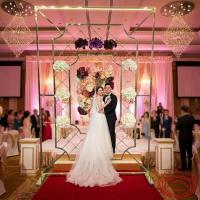 China WENDING Gold Diamond Lattice Floral Backdrop Wall – LED Octagonal Frame Wedding Stage for sale