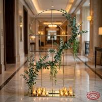 China WENDING Gold Arch Window Grid Floral Backdrop Frame – European Wedding Garden Stand for sale