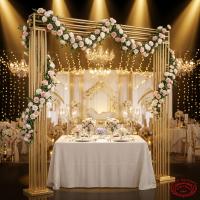 China WENDING Gold Multi-Tube Bundle Column П-Shape Arch Backdrop – Grand Wedding Gateway for sale