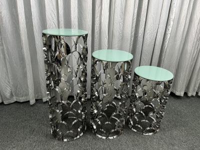 China WENDING Dark Mirror Fish-Scale Petal Cylinder Display Stand Set – 3-Piece Tiered Wedding Pedestal for sale