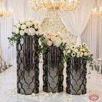 China WENDING Dark Mirror Fish-Scale Petal Cylinder Display Stand Set – 3-Piece Tiered Wedding Pedestal for sale