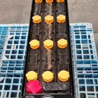 China Customized Forklift Battery 24v 180Ah/5hrs Lead Acid Traction Battery Long Cycle Life for sale