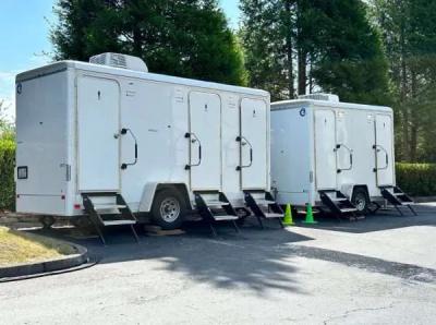 China 5 Stations Shower Customized Mobile Toilet Trailer Outdoor for sale