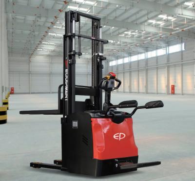 China 1.6/2.0T Electric Stacker Lead-acid Battery Or Li-ion Battery Operated With Adjustable Lifting Forks for sale