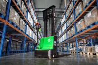 China EP DS3 Walkie Electric Stacker 1500kg, Narrow Aisle Compact Pallet Stacker with Built-in Charger for sale