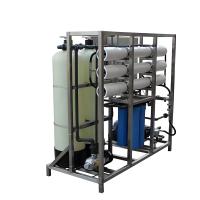 China Multimedia Filter Seawater Desalination System With Filmtec / Grundfos Pump for sale