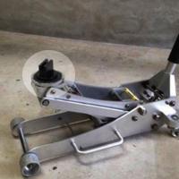 China Aluminum Jack Pad For BMW Jack Up Securely for sale