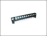 China Brass Rail Terminal Power Distribution Block 40A / 600V M4 Screw 13.5mm Pitch PBT / UL94-V0 for sale
