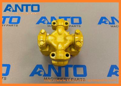 China 144-15-17101 144-15-00030 1441517100 Universal Joint KOMATSU Bulldozer Spare Parts For D65A D65P for sale