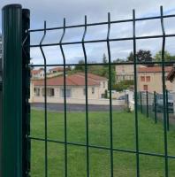 China Welded Wire Mesh Security Curved Metal Fence Pvc Powder Coated 3D Fence Panel Curved Security Fencing for sale