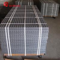 China Galvanized 3x3 galvanized welded wire mesh panel for Vegetable Garden for sale
