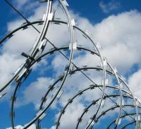 China Customization Perimeter Barrier Galvanised Bto-22 Barbed Razor Wire Concertina Wire Fence Mesh for sale