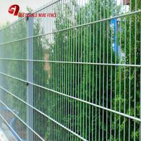 China Metal 868 656 Double Welded Wire Mesh Fencing Panels Green Color For Garden for sale