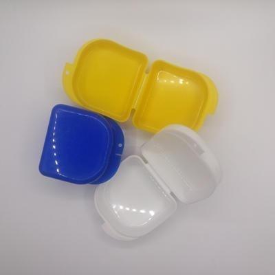 China Dental Orthodontic Disposable Teeth Retainer Box for sale