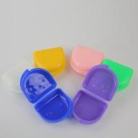 China Disposable Orthodontic Teeth Retainer Case With Holes for sale