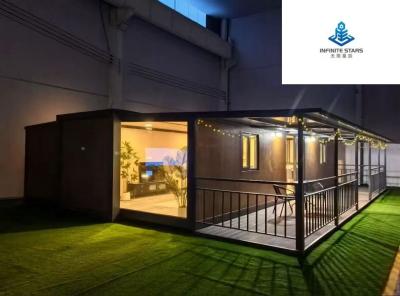 China Instagrammable Expandable Glamping House With Glass Walls for sale