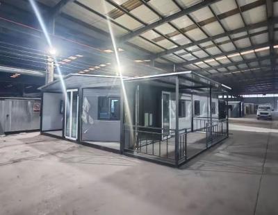 China Expandable Prefab House with 10-Minute Assembly 75mm EPS Sandwich Walls and 5,000 Hours Salt Spray Testing for sale