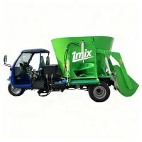 China 5m³ Self-propelled TMR Mixer for sale