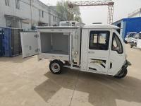 China Electric Refrigerated Cargo Tricycle With Closed Cabin for sale