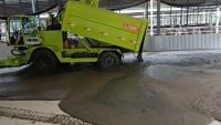 China Diesel Cow Dung Cleaning Machine with 42Kw Power 2400-4500mm Cleaning Width and Automatic Discharge for Livestock Farms for sale