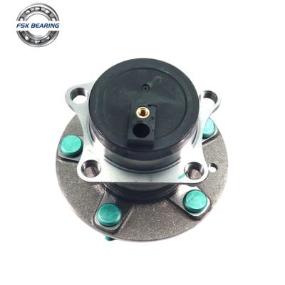 China High Precision L206-26-15XA Automotive Rear Wheel Bearing Unit Shaft Head For FAW Mazda for sale