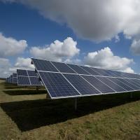 China 12P 12 Panels Dual Axis Solar Tracker Communication 2 Axis Solar Tracker for sale
