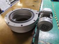 China Dual Axis Slew Drive SE14 3388Nm Heavy Duty 42crmo Slewing Ring Bearing for sale
