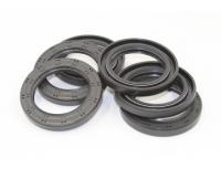 China LE014680 Oil Seal Case Parts CX240BLR CX250C CX250D LC LR CX160B CX160C CX210B CX210C LC CX210D LC CX210BLR for sale