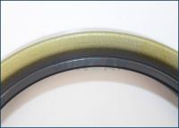 China 07012-20095 0701220095 Oil Seal Shaft For Komatsu Bulldozer Crawler Loader Torqflow Transmission Case D65A D65E D65S for sale