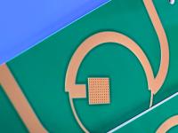 China RT duroid 6010.2LM PCB 4-layer 2.8mm Thick Green Solder-mask for sale
