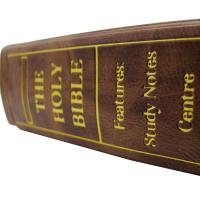 China Custom Large Size Hardcover Bible Book Printing Hebrew English Spanish 28gsm Bible Paper for sale