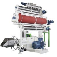 China Customized Livestock Feed Equipment Machine For Making Chicken Feeds for sale