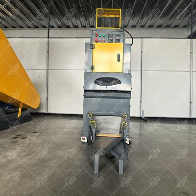 China Dry Copper Wire Recycling Machine 5KW 500kg for Cable Scrap for sale