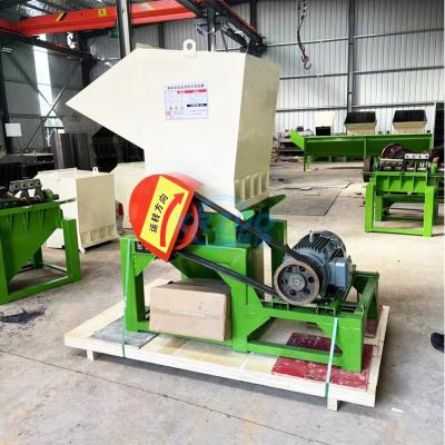 China Durable Plastic Crusher Machine with 2.2-5.5 kW Motor Power for PE PP PVC PET Waste Recycling for sale