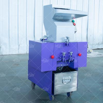 China 400 Model Single Shaft Plastic Shredder with 7.5kW Power and 250-400kg/h Capacity for Industrial Waste Processing for sale