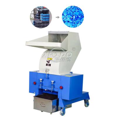 China Industrial Plastic Shredder 500-600 kg/h 15kw for HDPE PP PET Bottles Recycling for sale